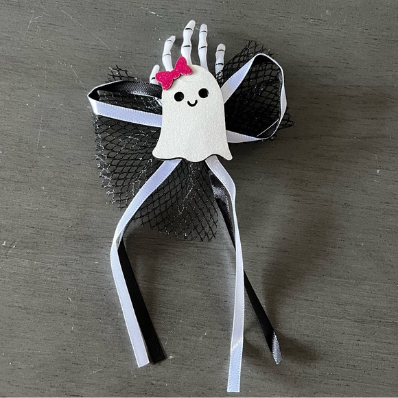 High Heels on the High Road | Accessories | White Glitter Ghost ...